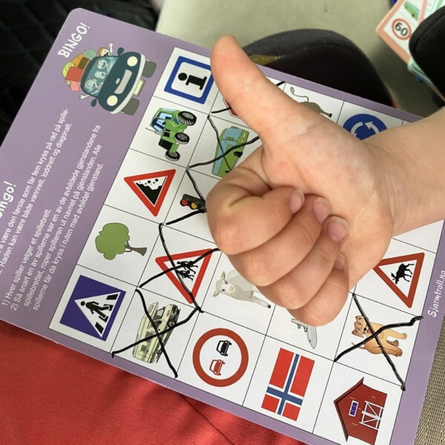 Bilbingo barn | Trygg underholdning til bilturen | Sjarmtroll.no